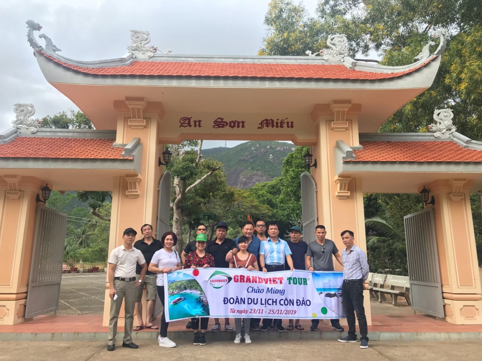 Đoàn du lịch Côn Đảo tháng 11